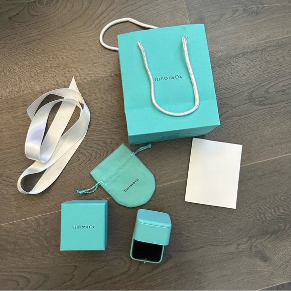 Tiffany & Co. | Accessories | New Tiffany Co Empty Blue Box Suede Pouch ...